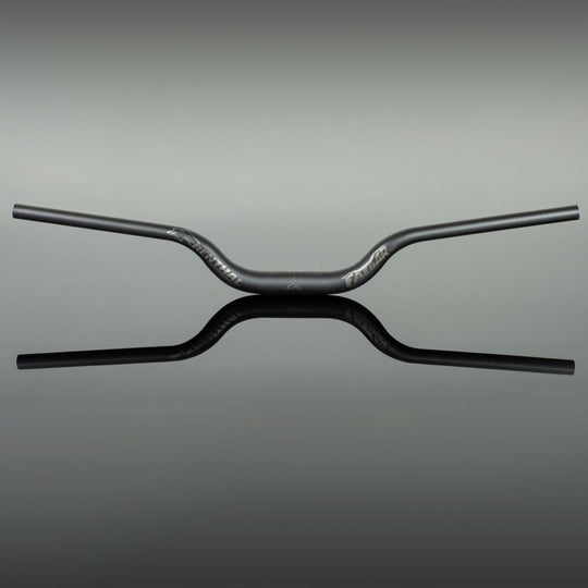 世界が選ぶハンドルバー「Renthal」が進化！新ロゴ登場＆在庫限りセールのチャンス