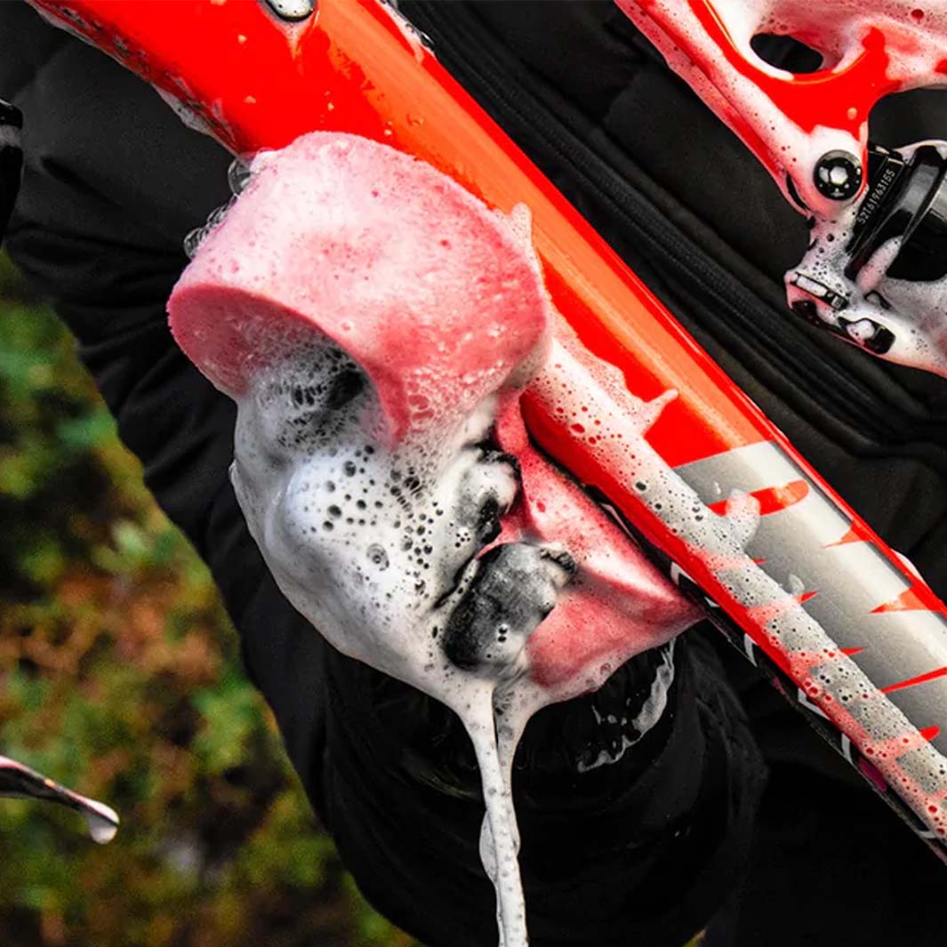 Muc-Off Expanding Microcell Sponge（マックオフ マイクロセルスポンジ）